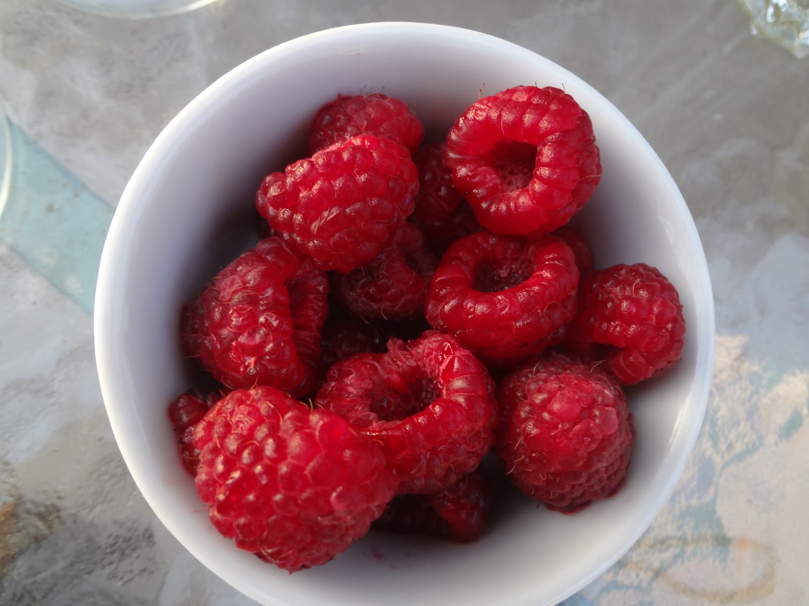 Hardly Housewives: Champagne & St. Germain (& Raspberries!)