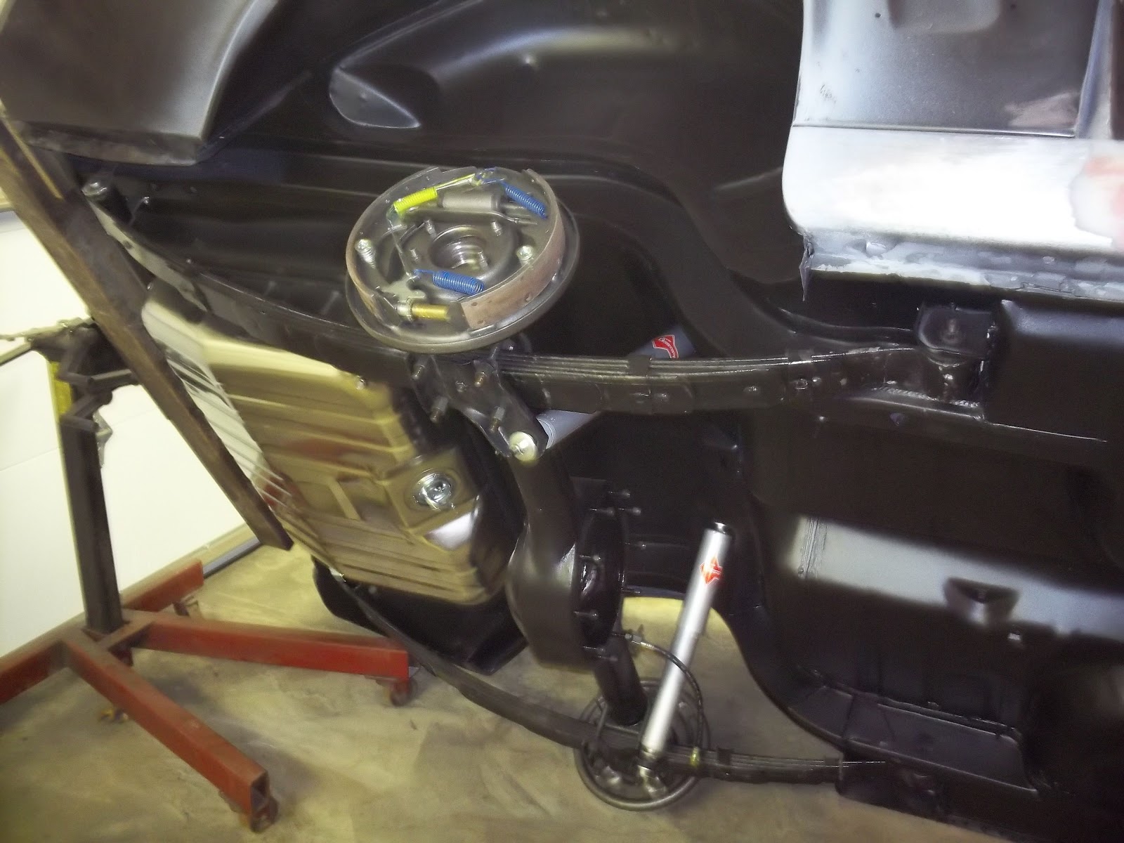 1969 Mustang Restoration: Pictures of the Painted Chassis