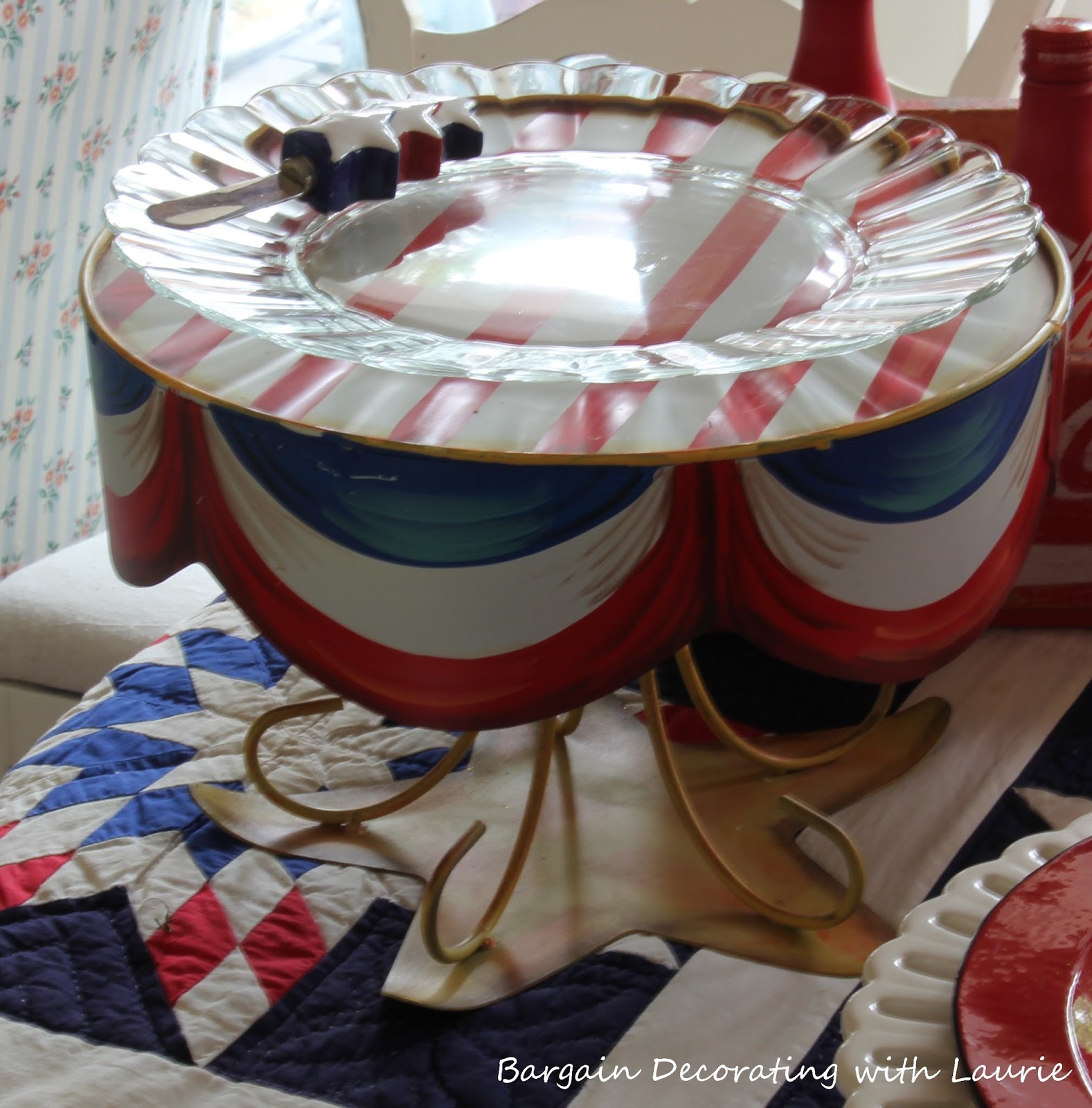 BARGAIN DECORATING WITH LAURIE: RED WHITE AND BLUE SNACK TABLE