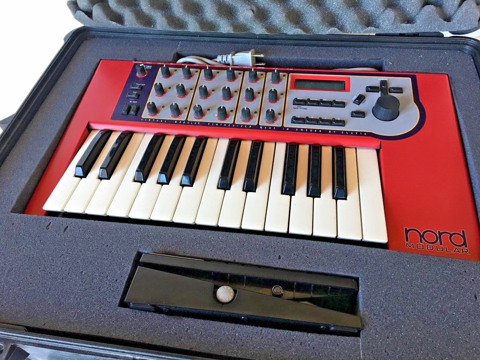 MATRIXSYNTH: Original Nord Modular Synthesizer w/ Foot Pedal & Pelican Case