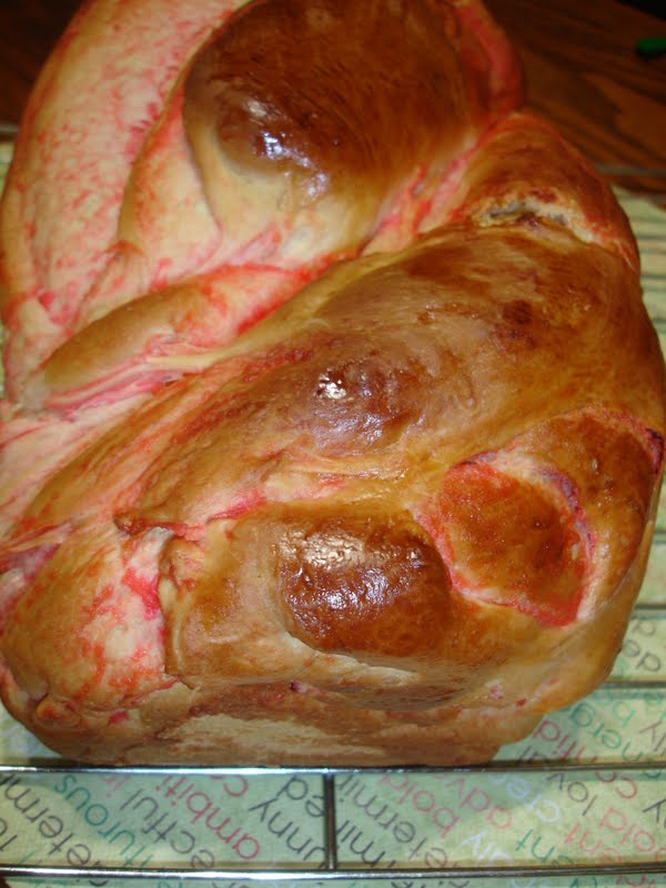 Sweet Addictions: Strawberry Swirl Bread