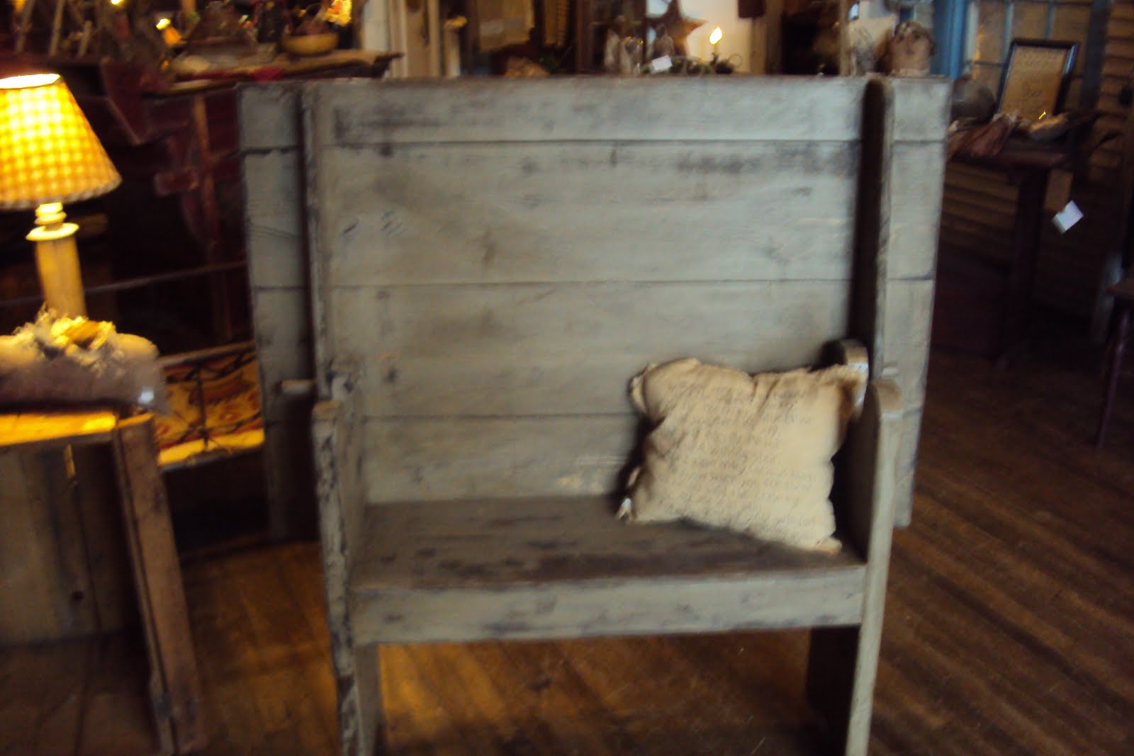 Holly Hills Primitives: FURNITURE ON SELLING BLOG...