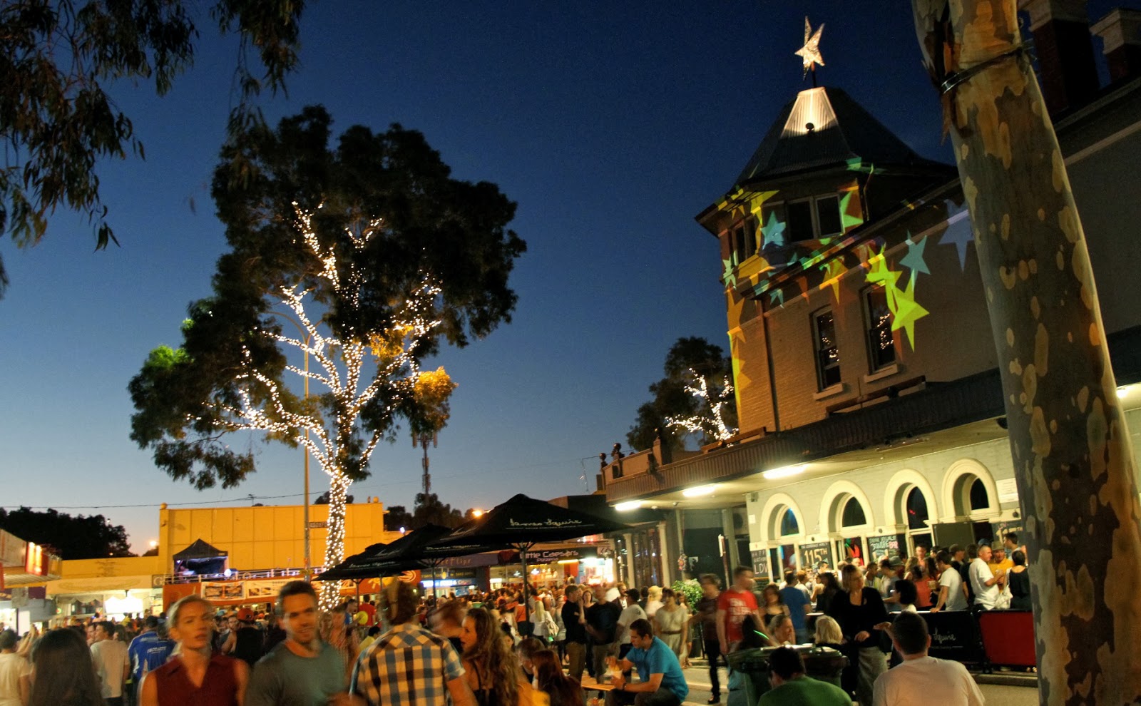 Caroo: The Light Up Leederville Carnival Sunday 1st December 2013