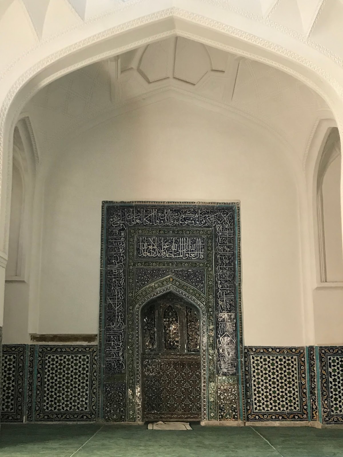 Vilt og vakkert: Shahr-i-Zindar; tenk at jeg kom hit .... til Samarkand!