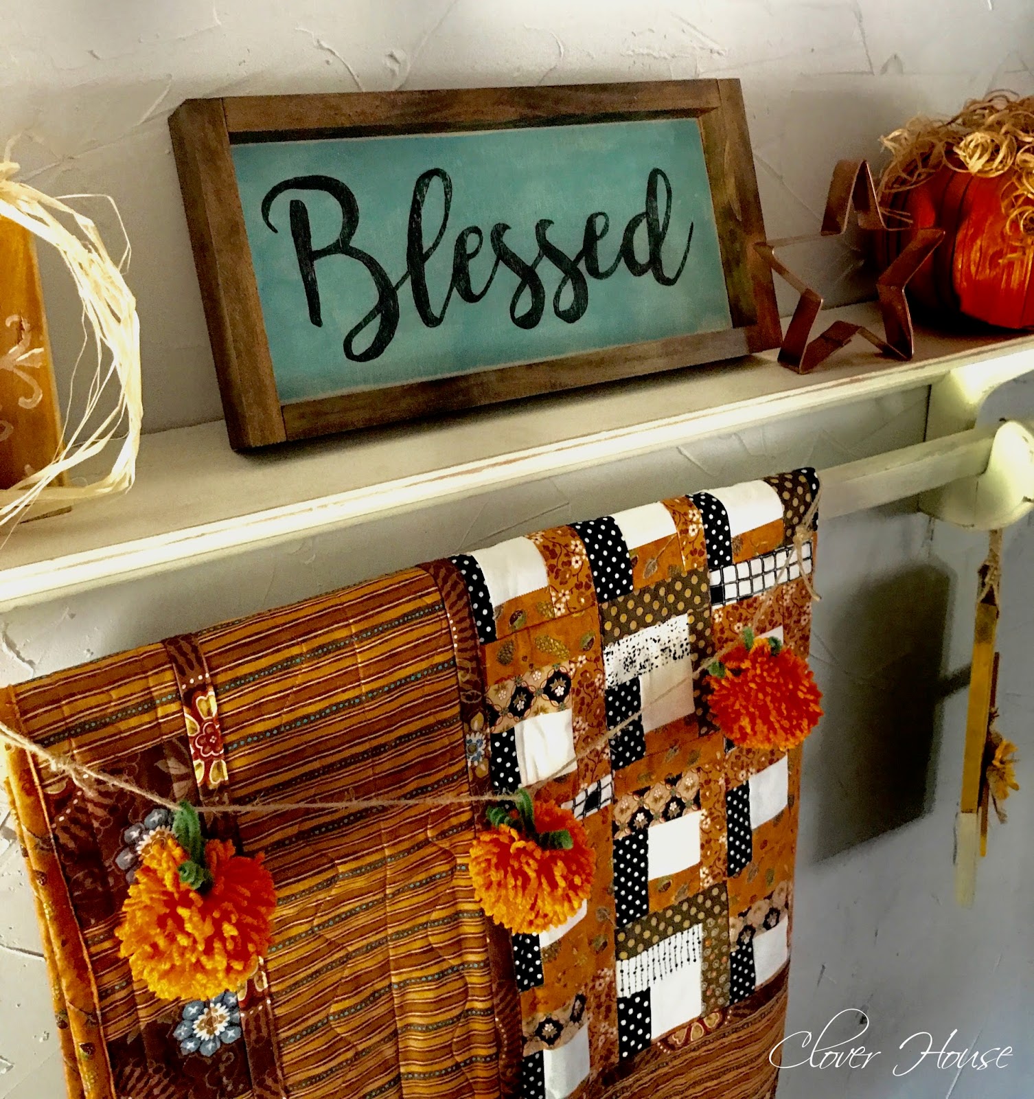 Clover House: Easy to Make Fancy Hand Lettered Sign