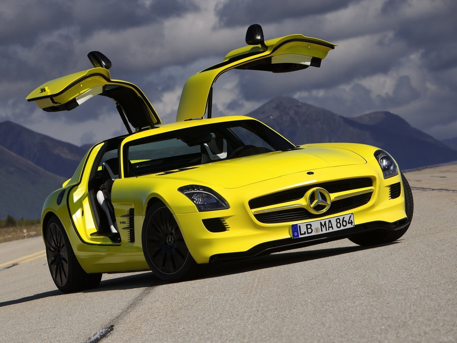top cool cars: Mercedes SLS AMG - pictures and videos