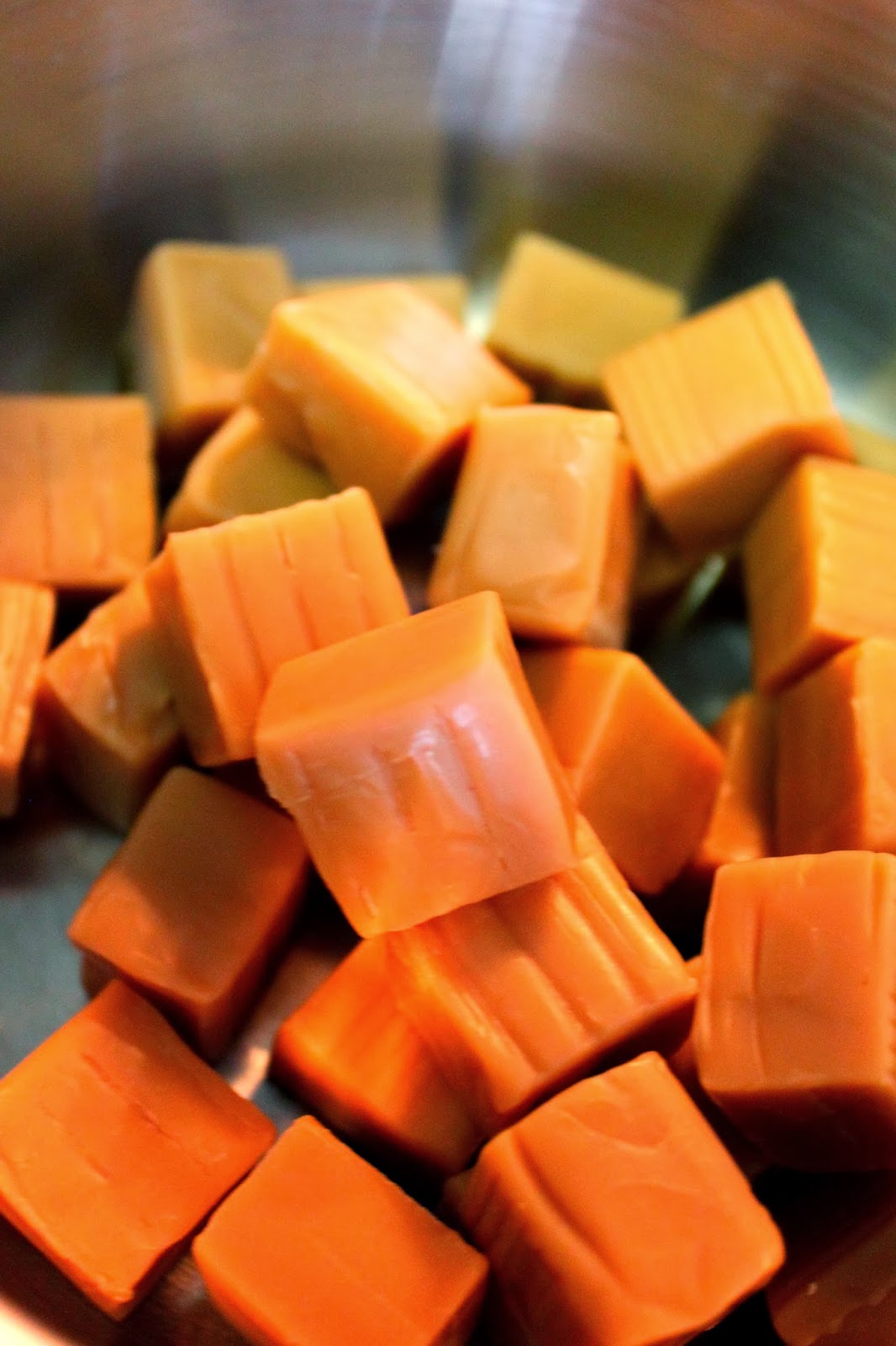 Here Comes The Fun: Sunday Baking: Caramel Apple Bars