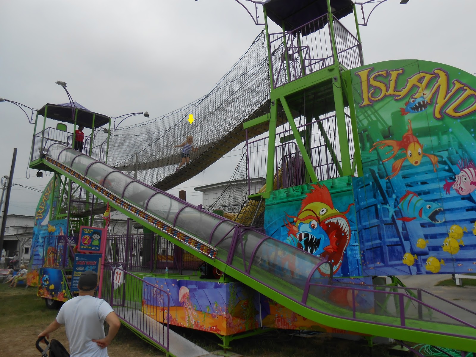 Glimpses of Camden: Fair Rides