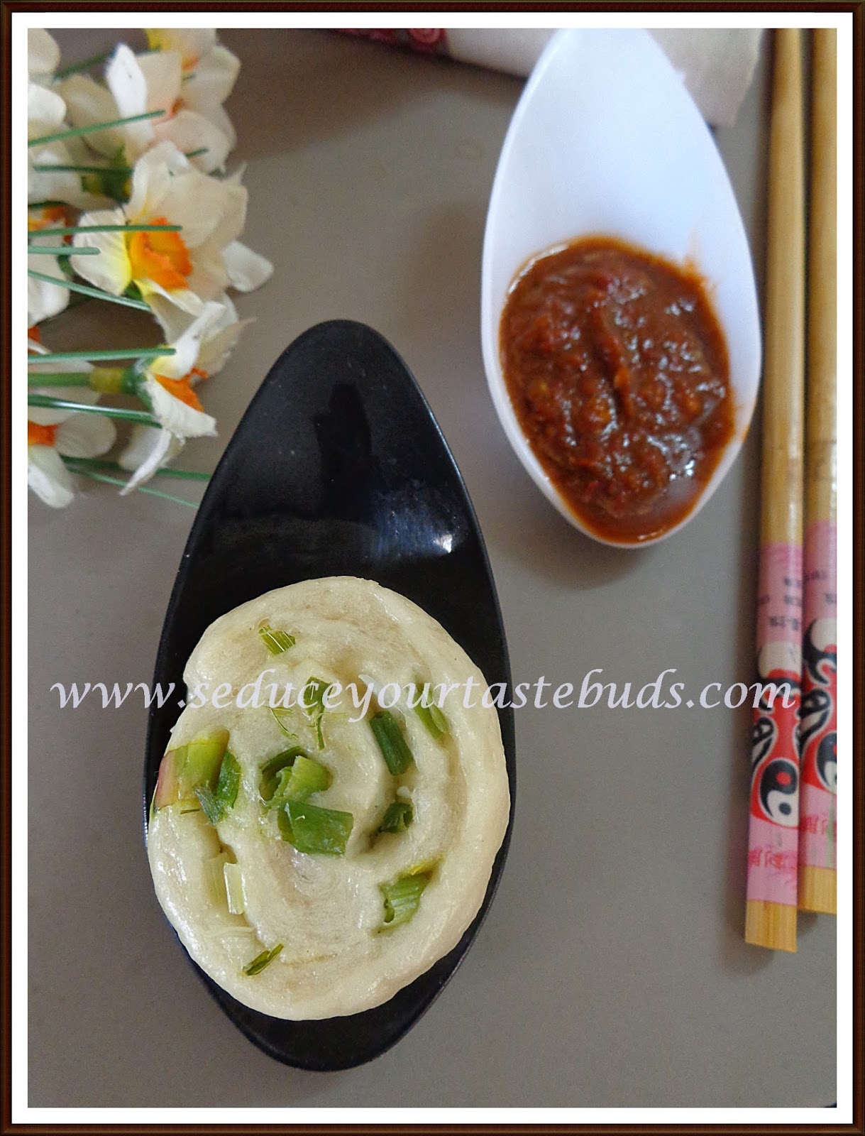 Tingmos / Ting Momos (Tibetan Steamed Buns) - Seduce Your Tastebuds...