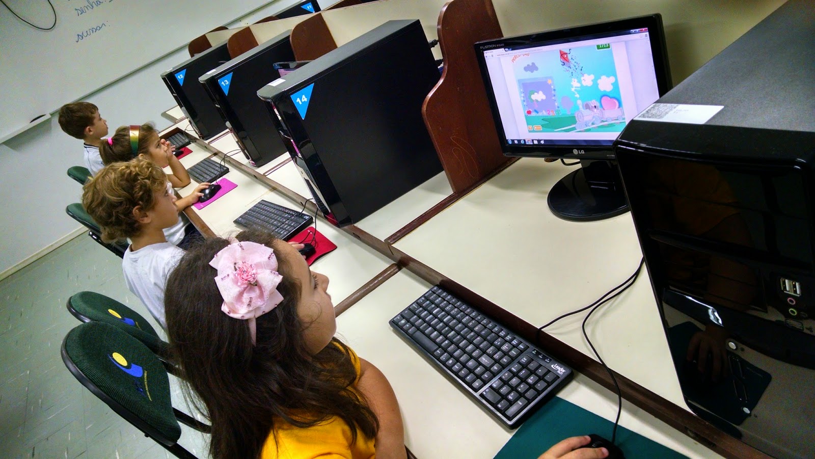 Educação Infantil Elias Moreira: Primeira aula de informática ...