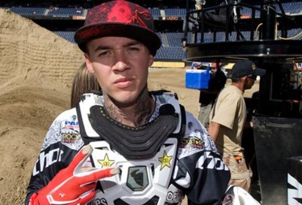 tattoo lifestylez: TATTOO LIFESTYLEZ FEATURE - JEREMY ' TWITCH ' STENBERG