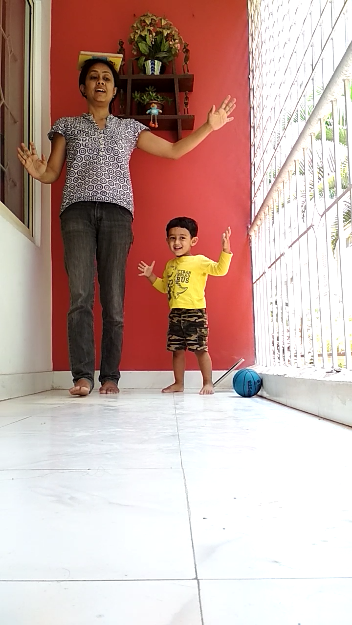 Sonshine Mumma: Balancing Book on Head