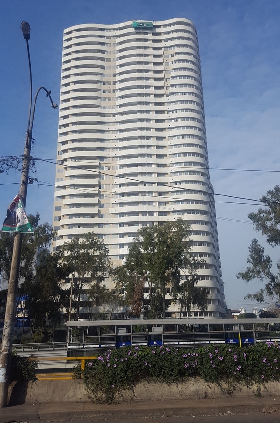 Edificios del Perú: Torre Lux