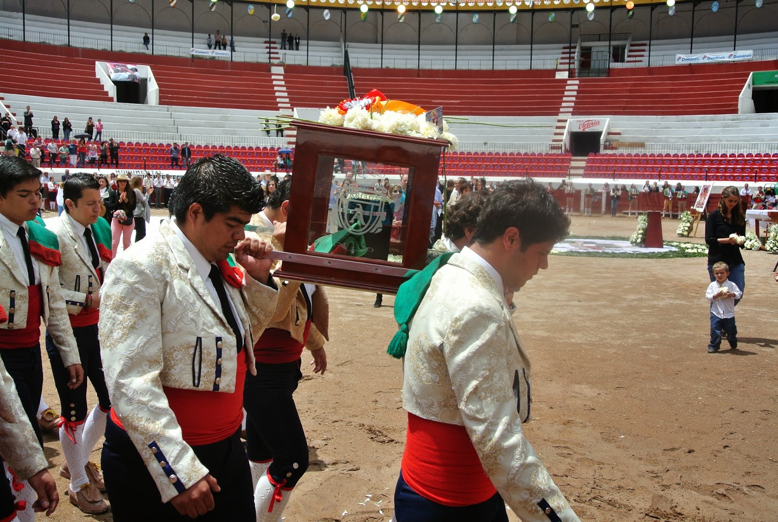Grupo de forcados femenil de Hidalgo: mayo 2014