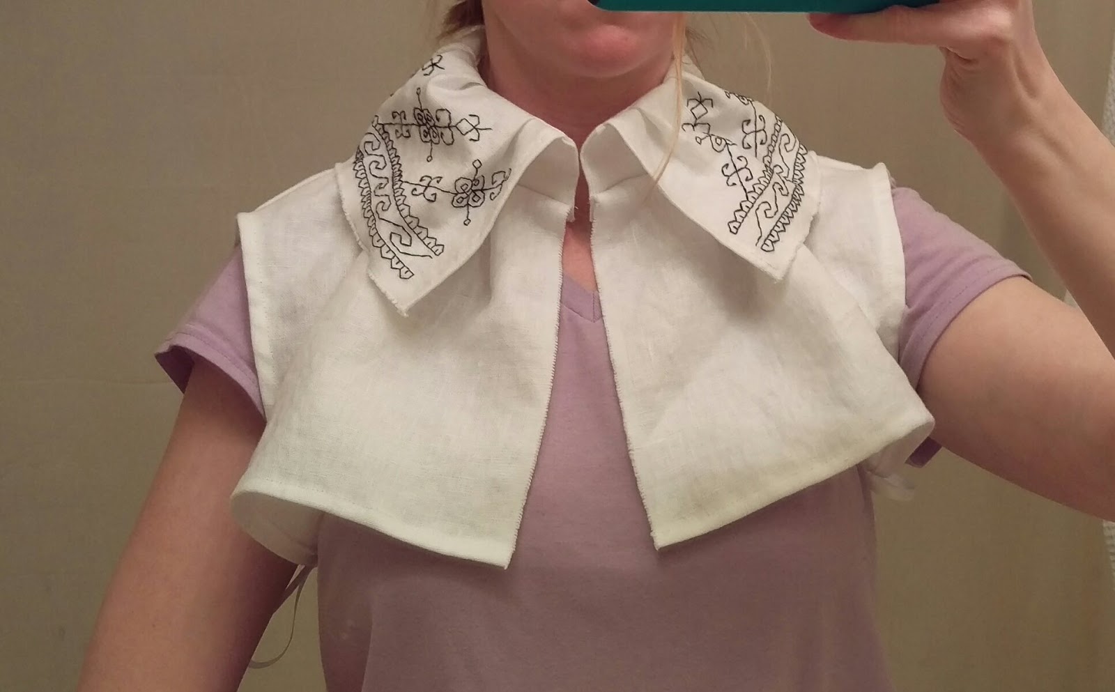 Tudor Blackwork Embroidery: Partlet with Embroidery on the Collar