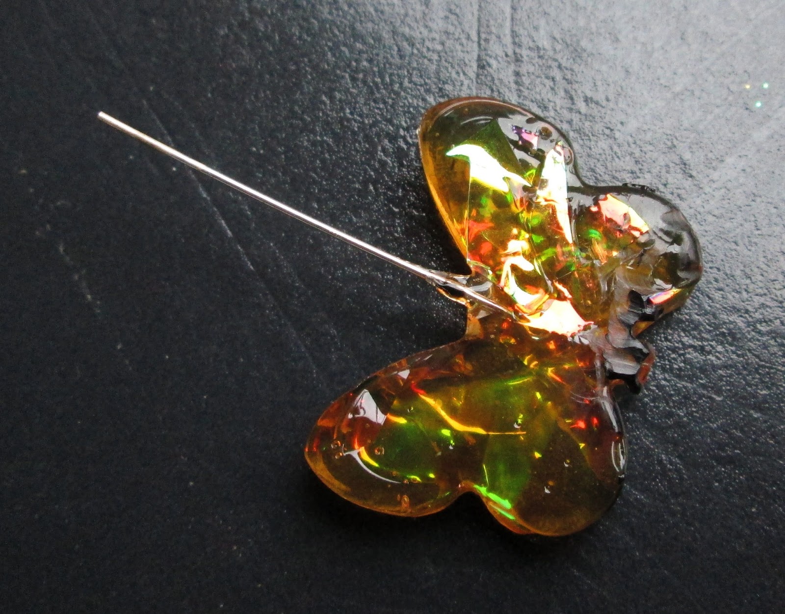 Baubles and Beads: Jewel Enamel UTEE tutorial