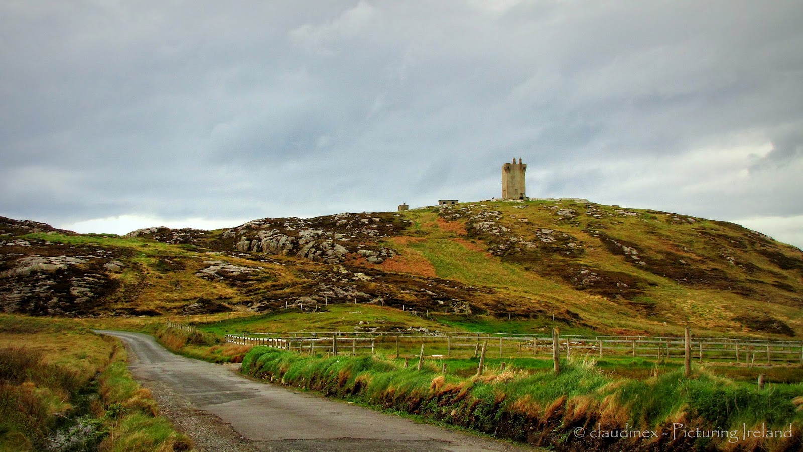 Picturing Ireland : Along the Wild Atlantic Way: Banba's Crown, Malin ...