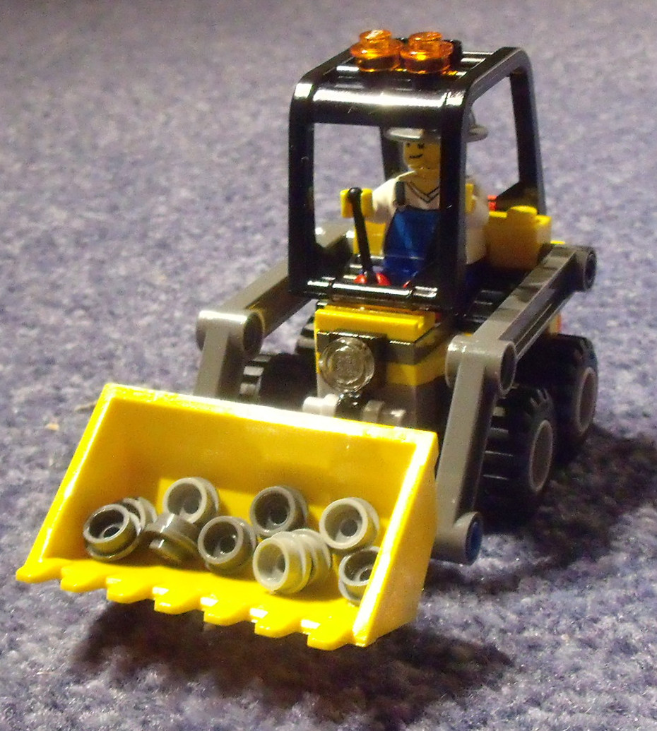 Lego Maker: Lego 4201 Loader and Tipper Set