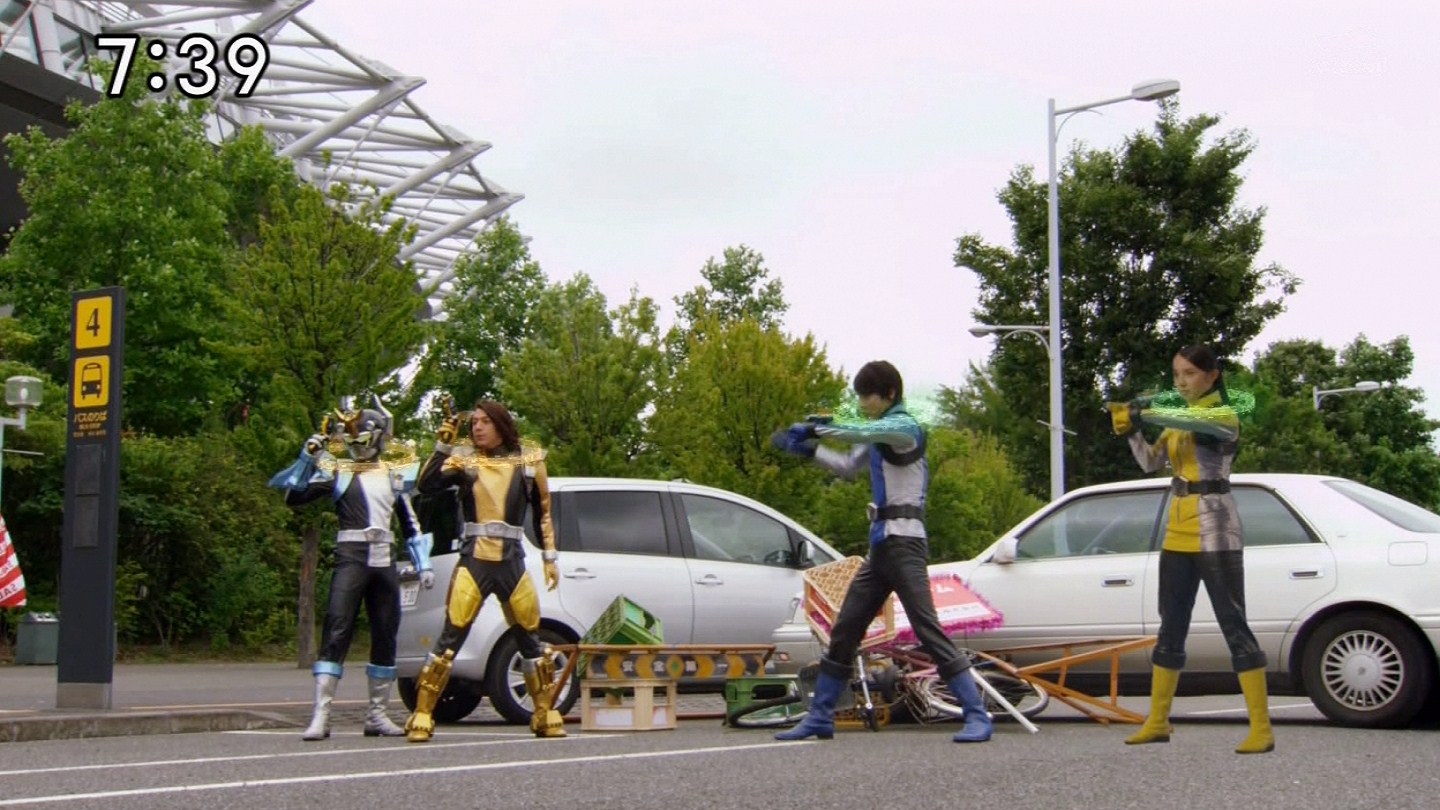 Henshin Grid: Go-Busters 23 Gallery