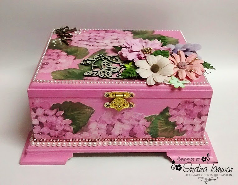 Arty Sorts: Decoupage Mdf Jewellery Box