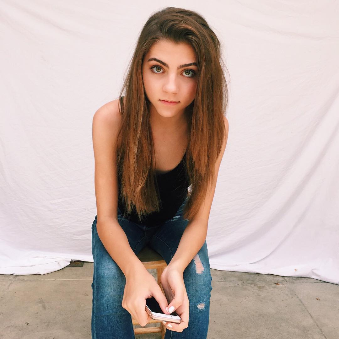 Starlet Arcade: Hot Jada Facer