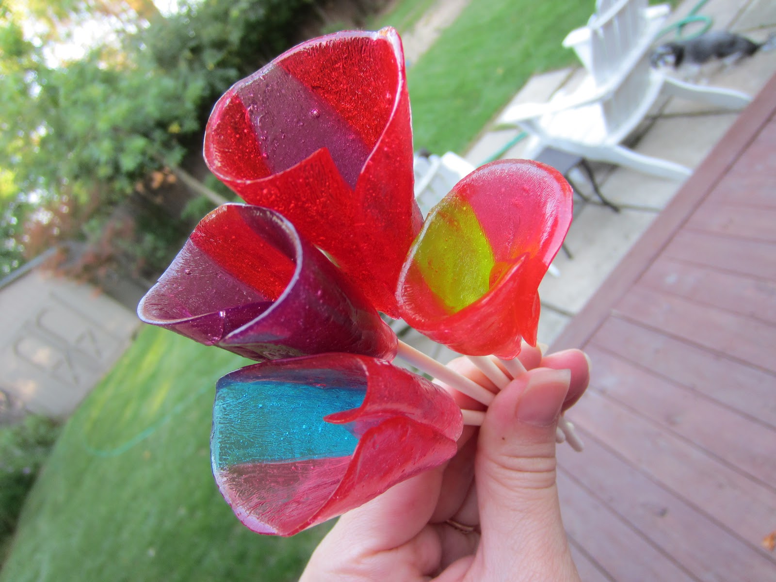 READ, WRITE, REPEAT!: DIY: Jolly Rancher Lollipops