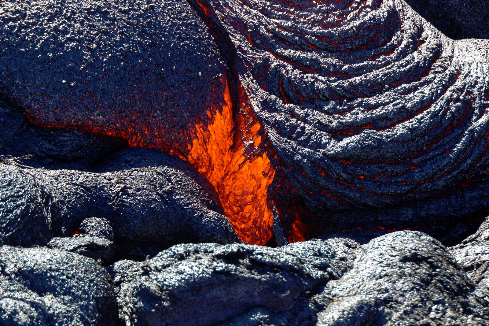 Big Island Living: We poke lava with a stick!
