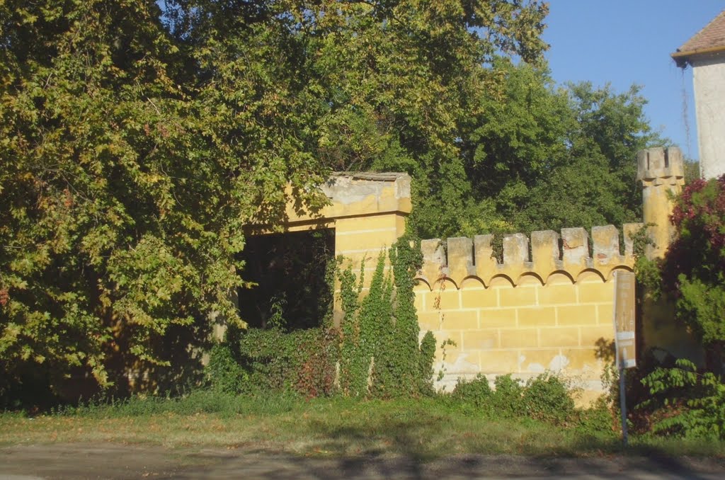 Ploaia de cuvinte: Castelul de la Banloc - cel mai frumos castel baroc ...