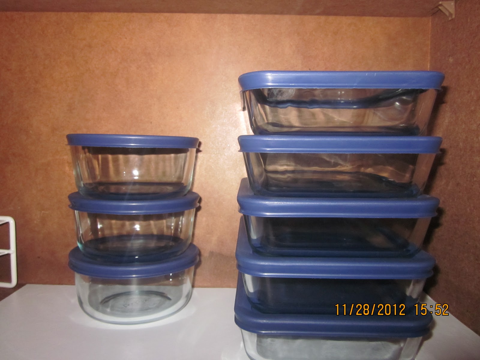The Green Minimalist: How to simplify and organize your Tupperwares.