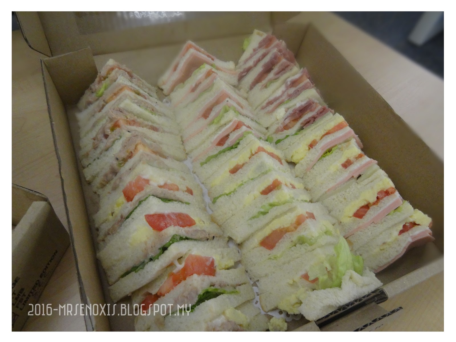 Me as MrsEnoxis: Sandwiches from Garsa Kitchen