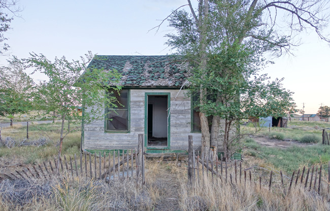 Dead and Dying: Sego ghost town and Thompson Springs, Utah