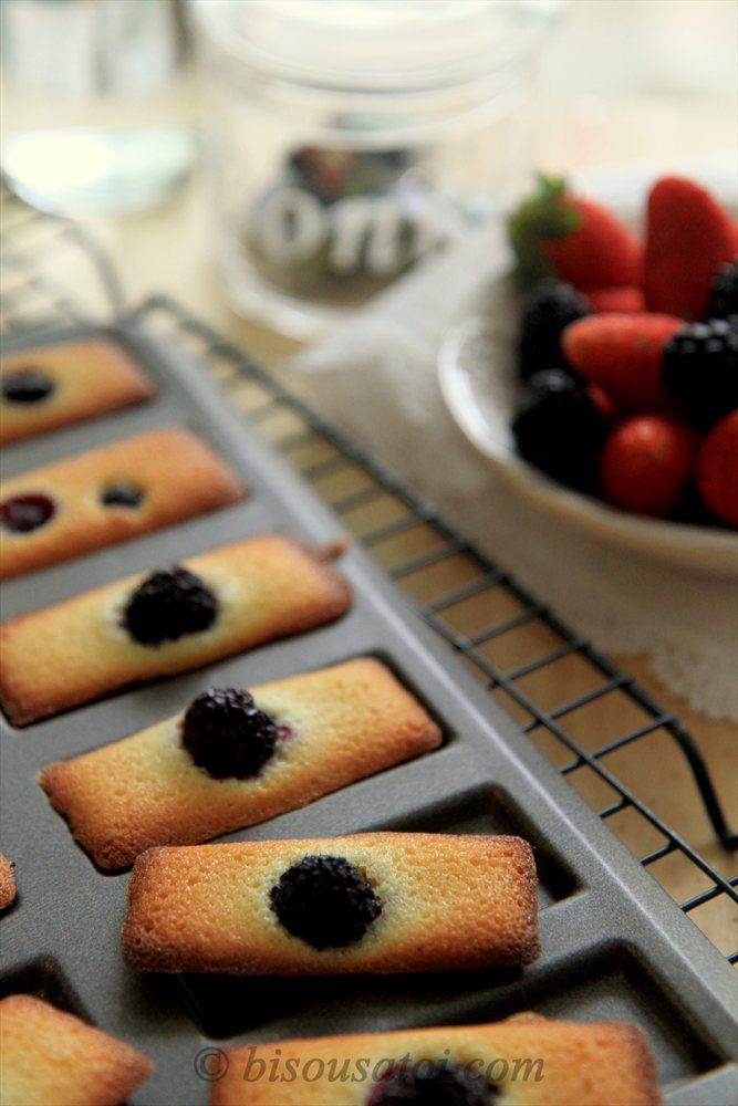 Sickly Monday - Blueberry and Blackberry Financiers - Bisous À Toi