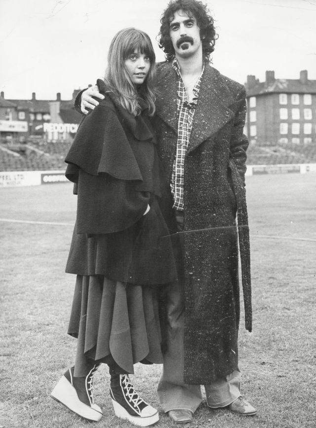 Frank & Gail Zappa: 20 Romantic Photos of Frank Zappa and His Second ...