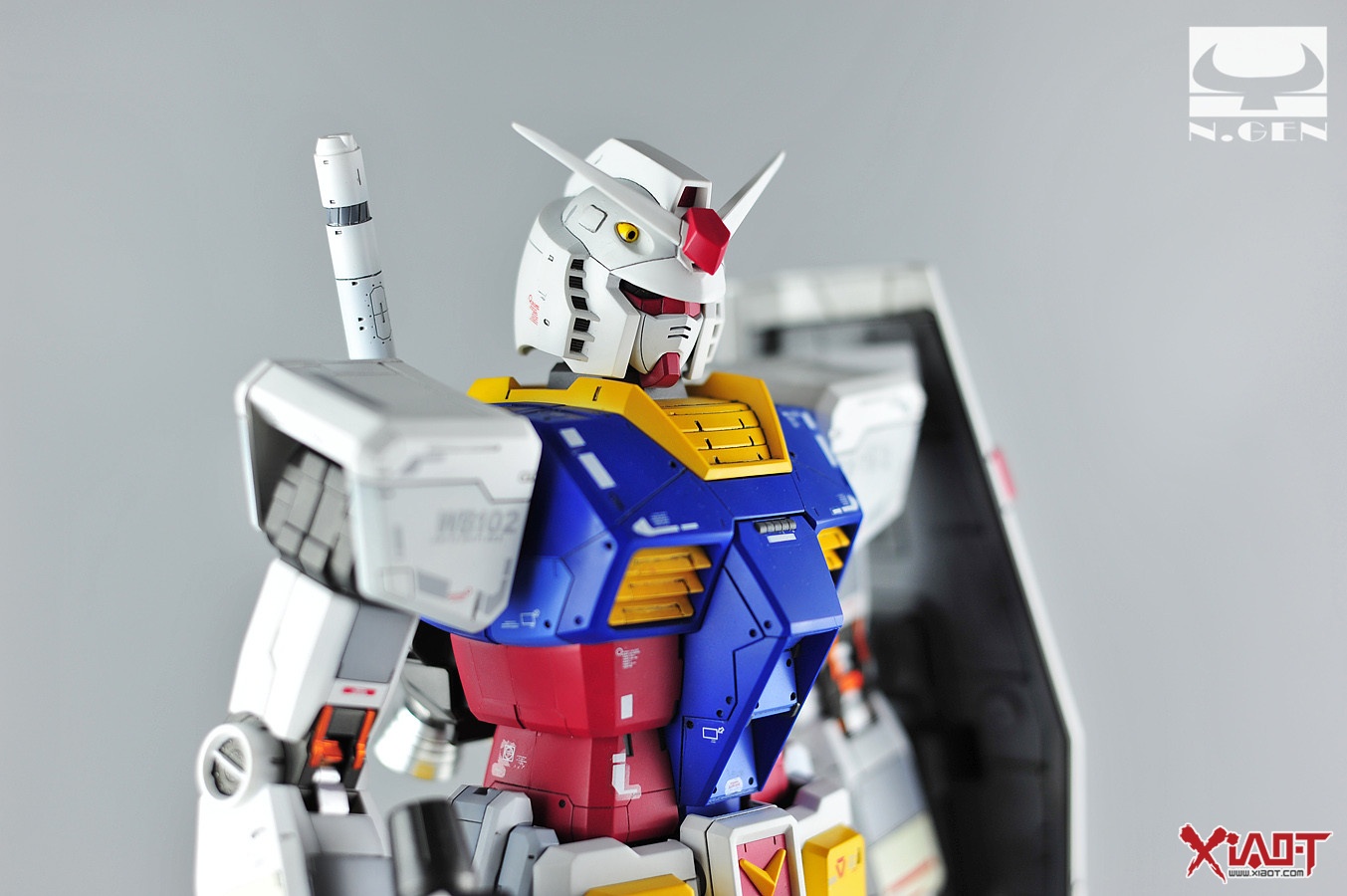 Custom Build: Mega-Size 1/48 RX-78-2 Gundam "Detailed"