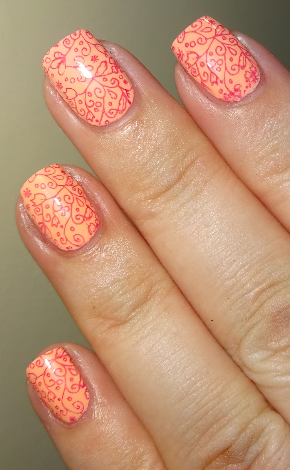 Wendy's Delights: MoYou Nails Stamping Plate 462 & Stamping Polishes