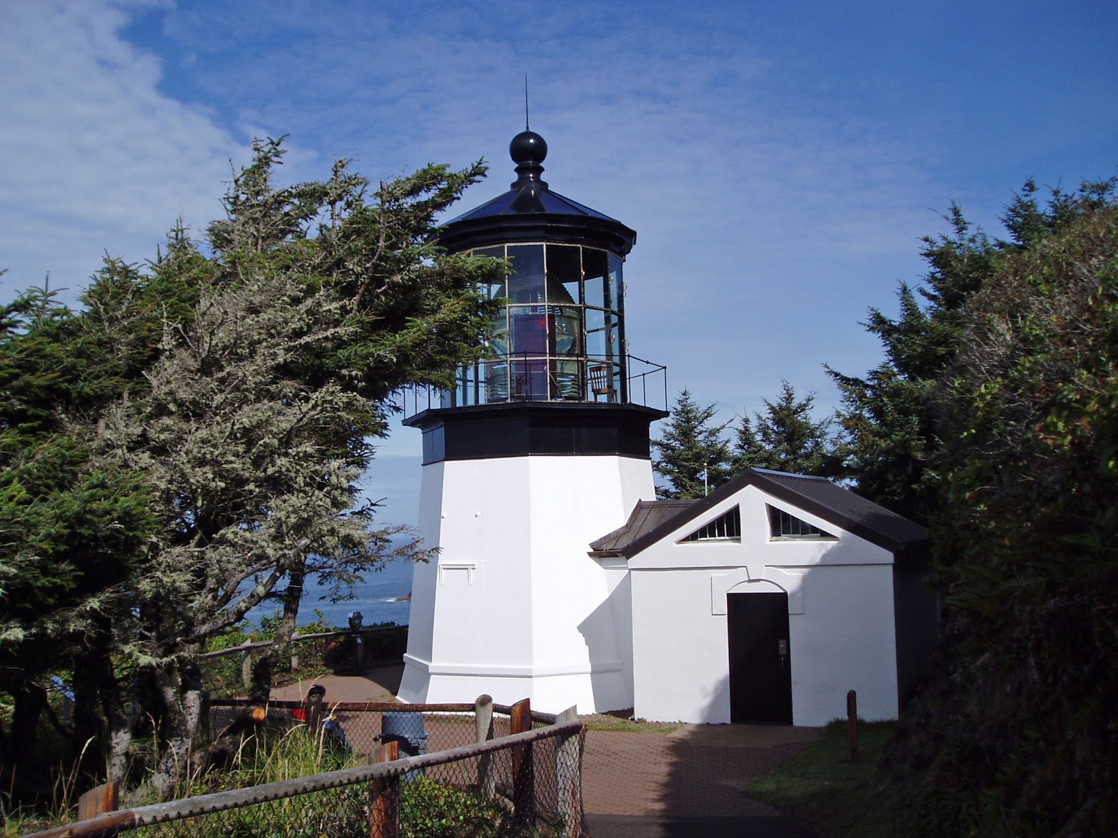 Thom Zehrfeld Photography : Cape Meares Lighthouse