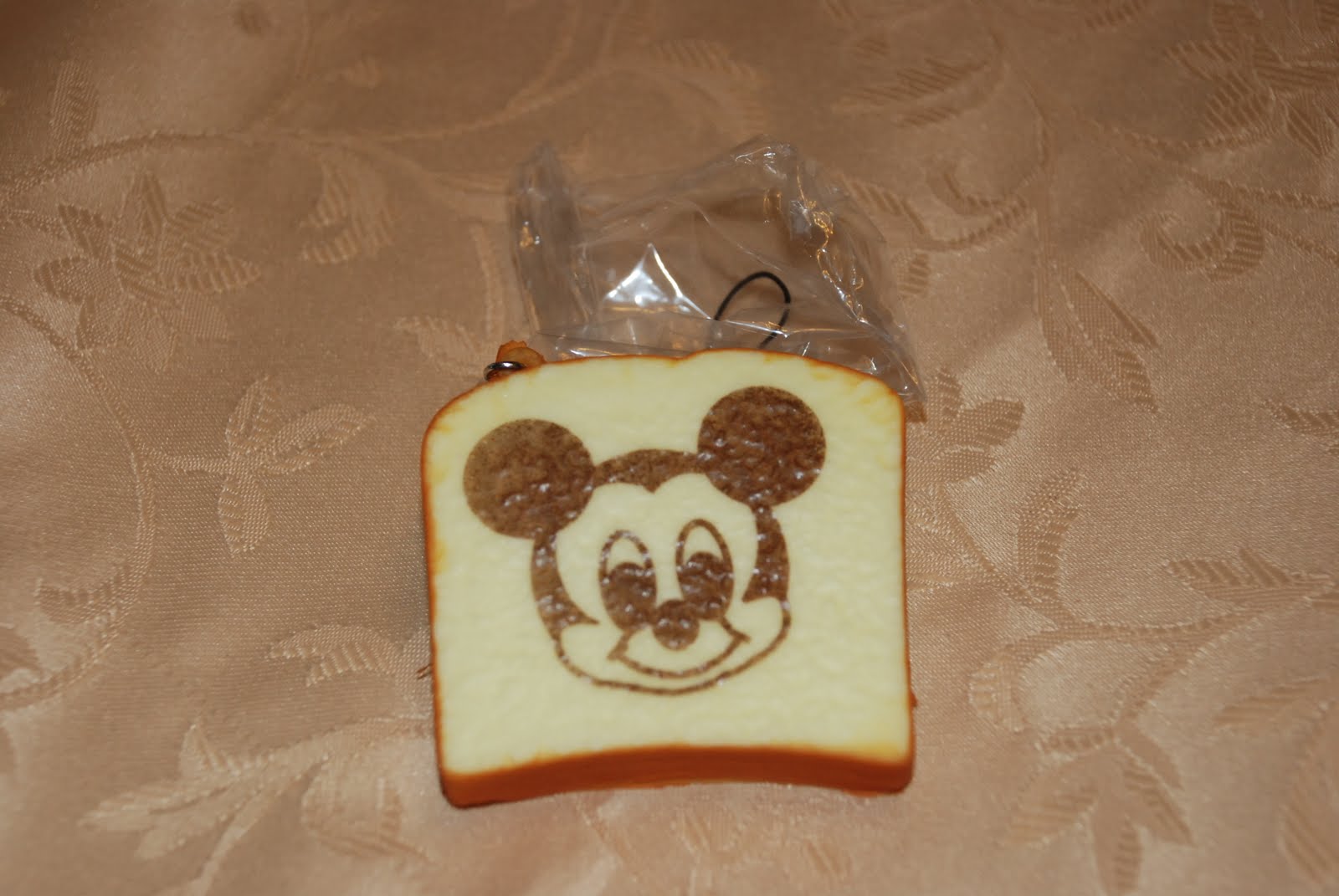 MrMonsterCupcake: Disney Toast- Mickey Mouse