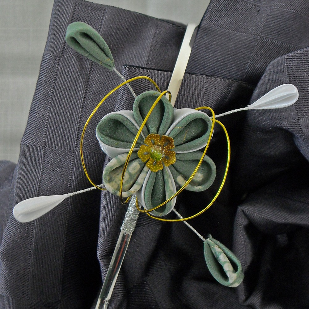 I Love Kanzashi - Muted Green Kanashi Hairband and boutonniere | Kitty ...