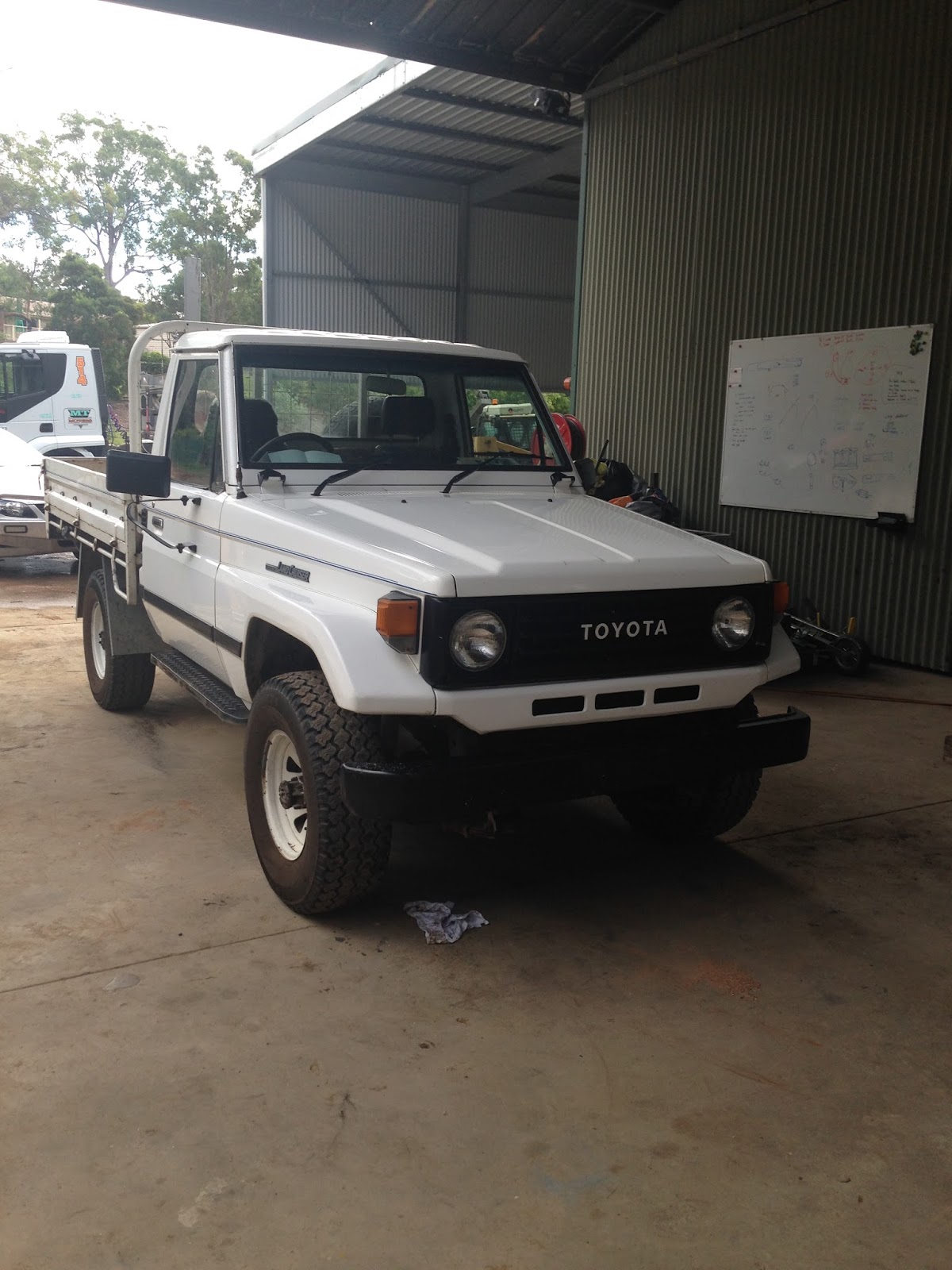My 75 Series Landcruiser Ute Build.: This is the starting point for my ...