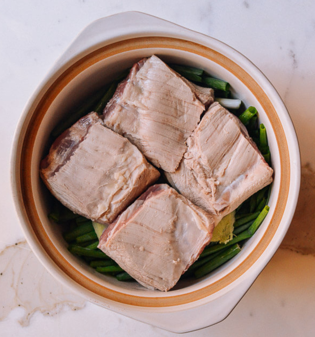 Dong Bo Rou ( Dongbo Braised Meat)