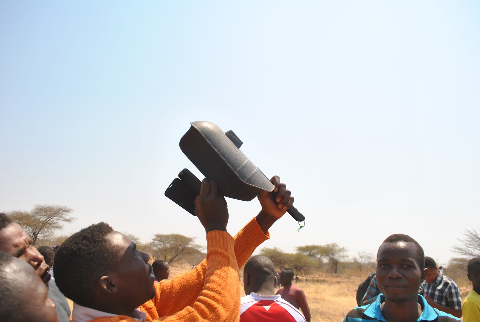 Habari na Matukio Mbeya: KUPATWA KWA JUA KWAVUTIA MAELFU WILAYANI MBARALI