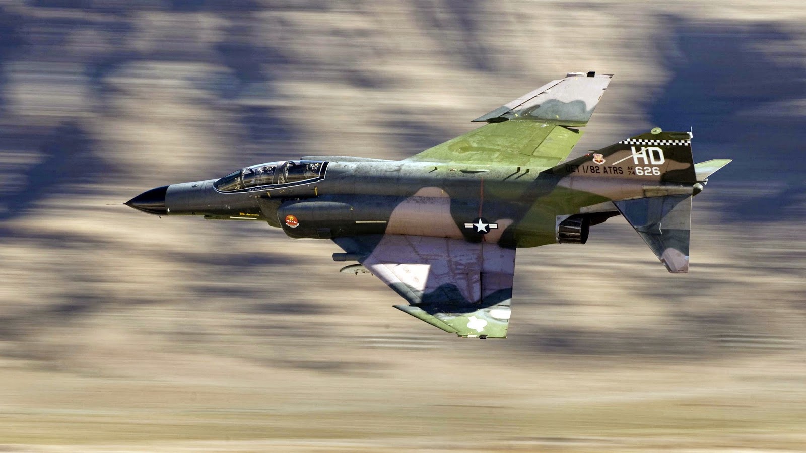 Aviones Caza y de Ataque: McDonnell Douglas F-4 Phantom II
