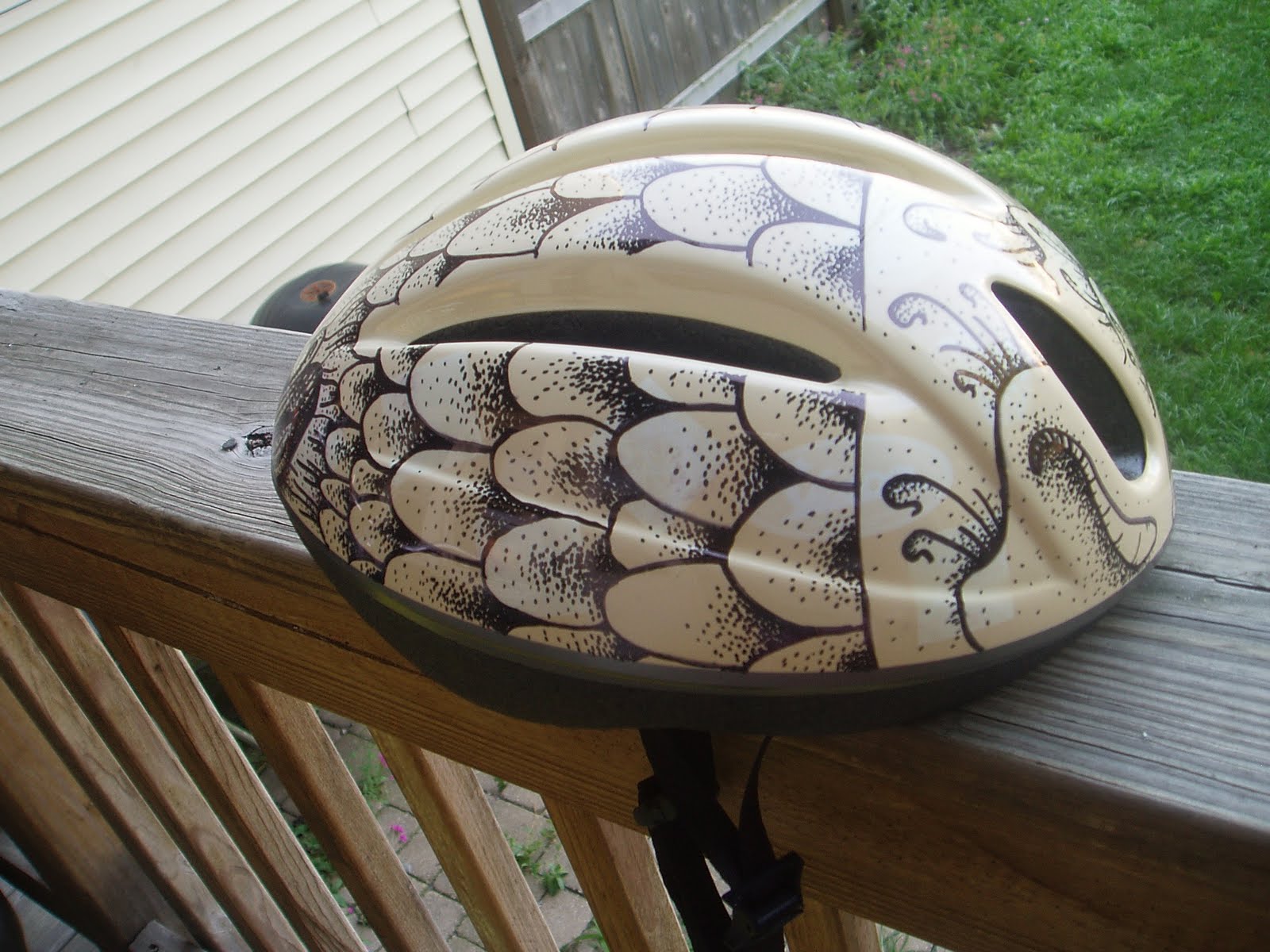 mamazilla: project restyle - bike helmet take 2