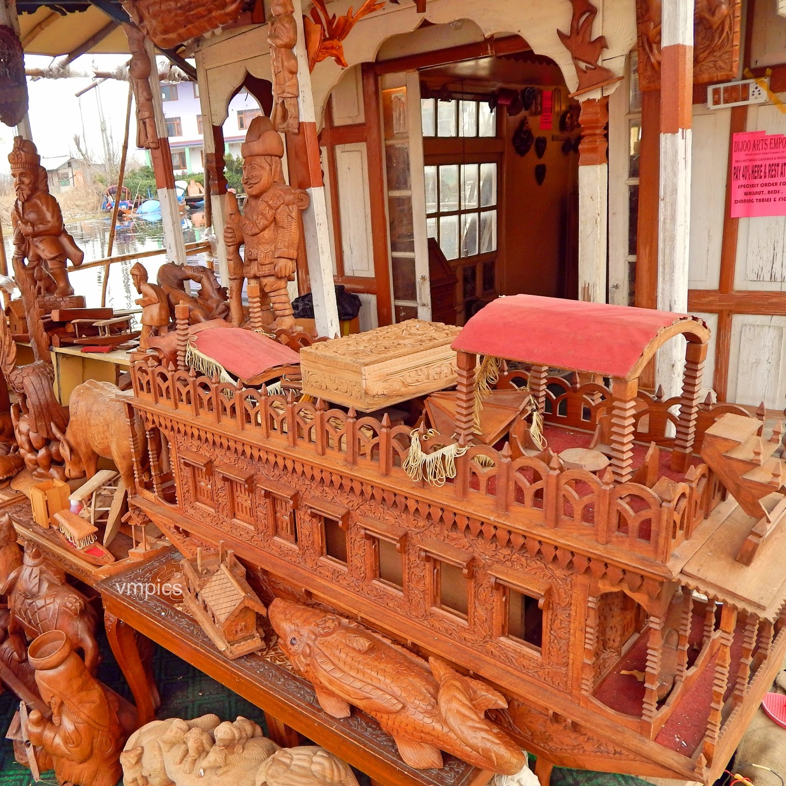 Kashmir Tales – Walnut Wood Carving
