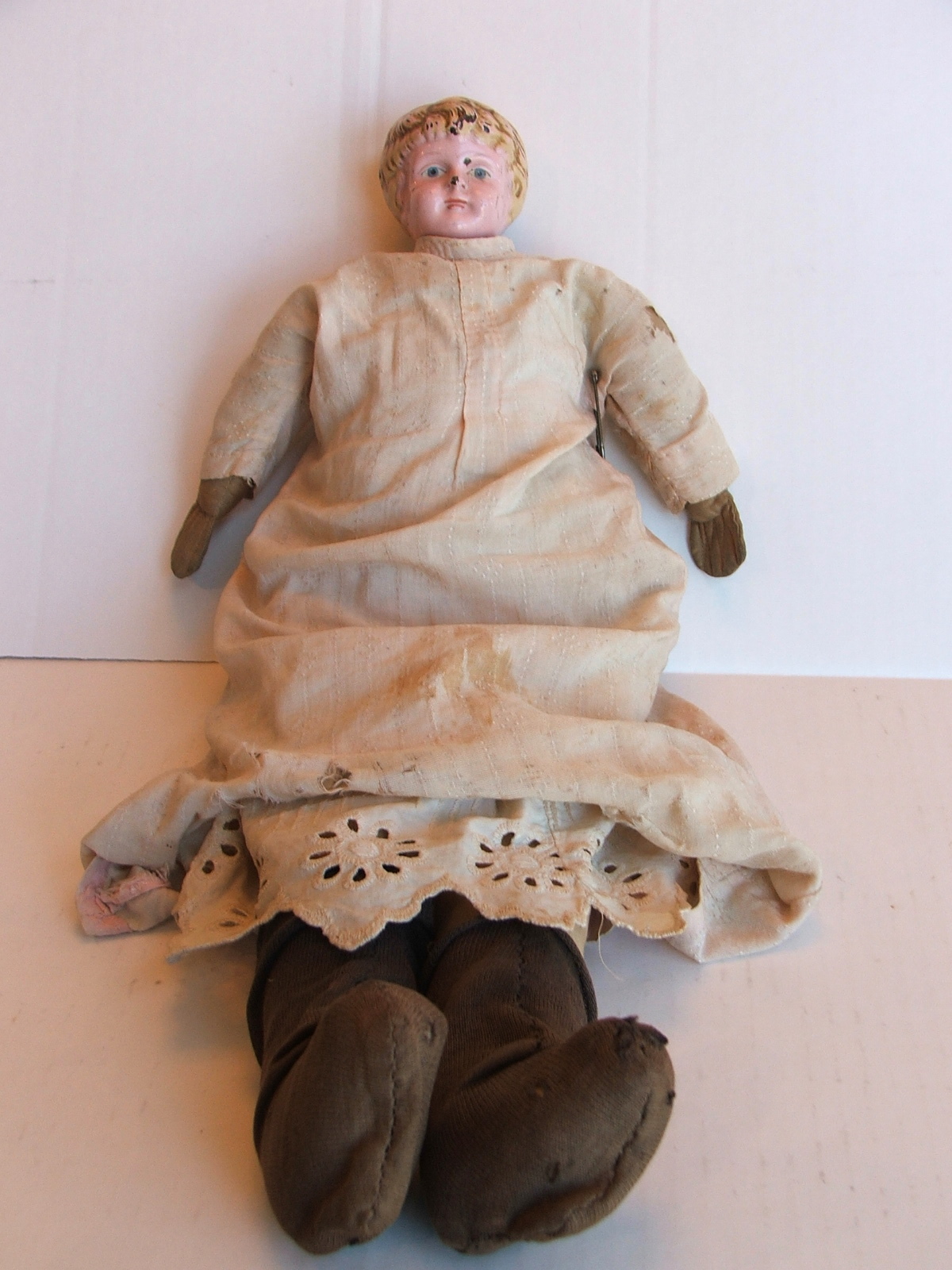 Creepy Antique Doll - No Minimalist Here