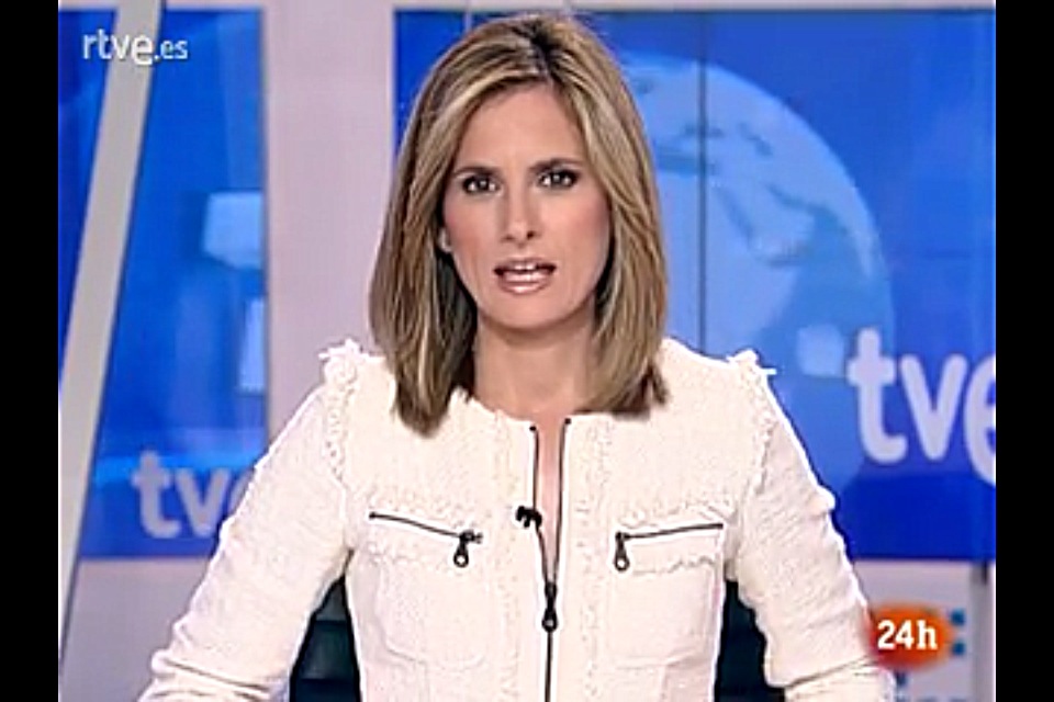 vuesalatele: 2011 12 09 @06H30 - ANA ROLDAN - TVE 24H - TELEDIARIO