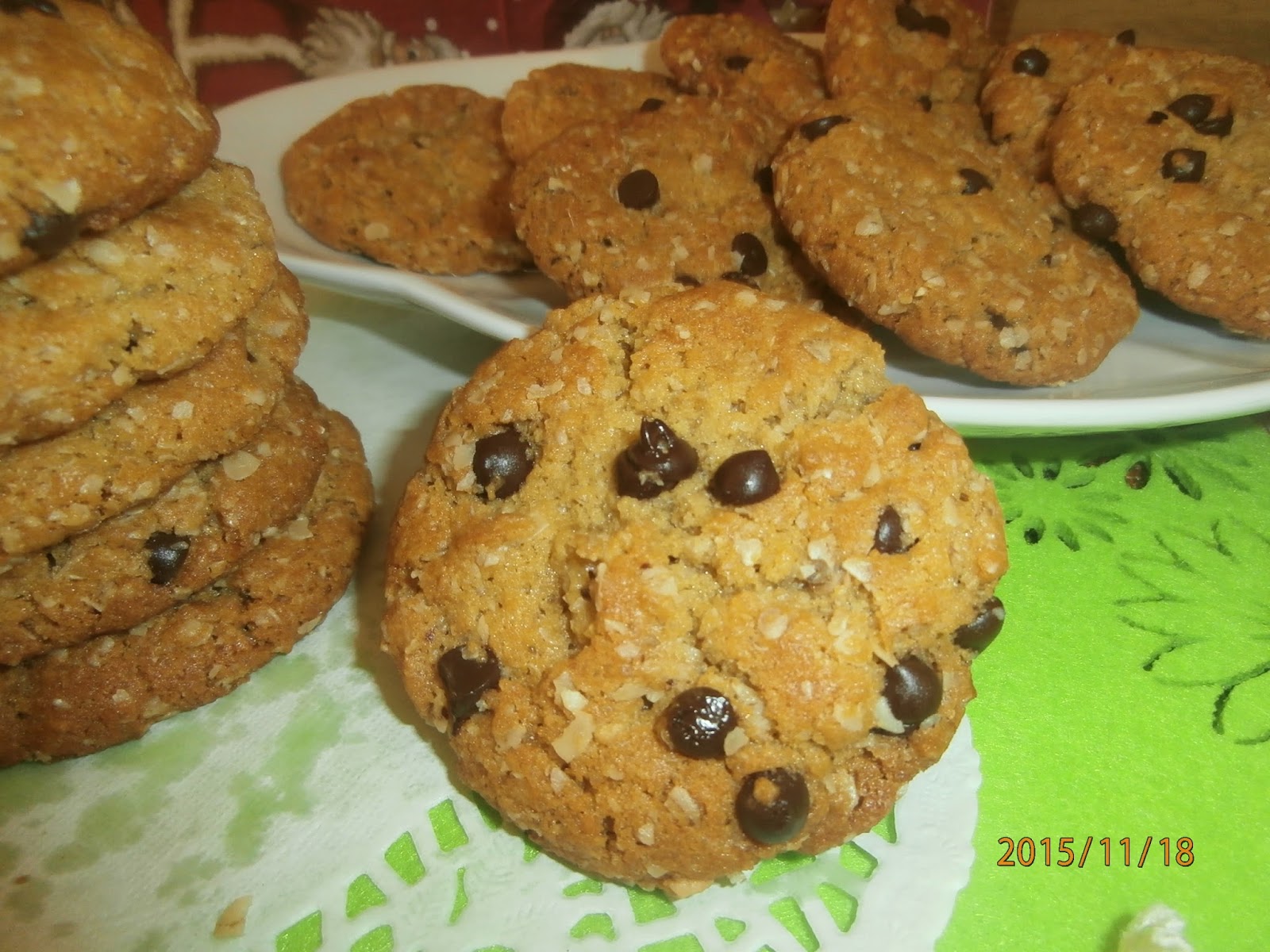 ΠΛΑΘΩ ΖΥΜΑΡΑΚΙΑ ΜΕ ΤΑ ΔΥΟ ΧΕΡΑΚΙΑ ..: COOKIES ME TAXINI ΚΑΙ ΒΡΩΜΗ