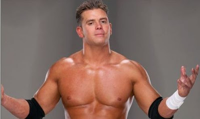 Hot Celebrities: Alex Riley