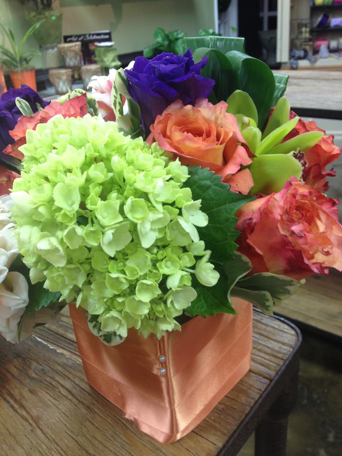 Helen Olivia Flowers: Helen Olivia Signature Style Floral Design Class