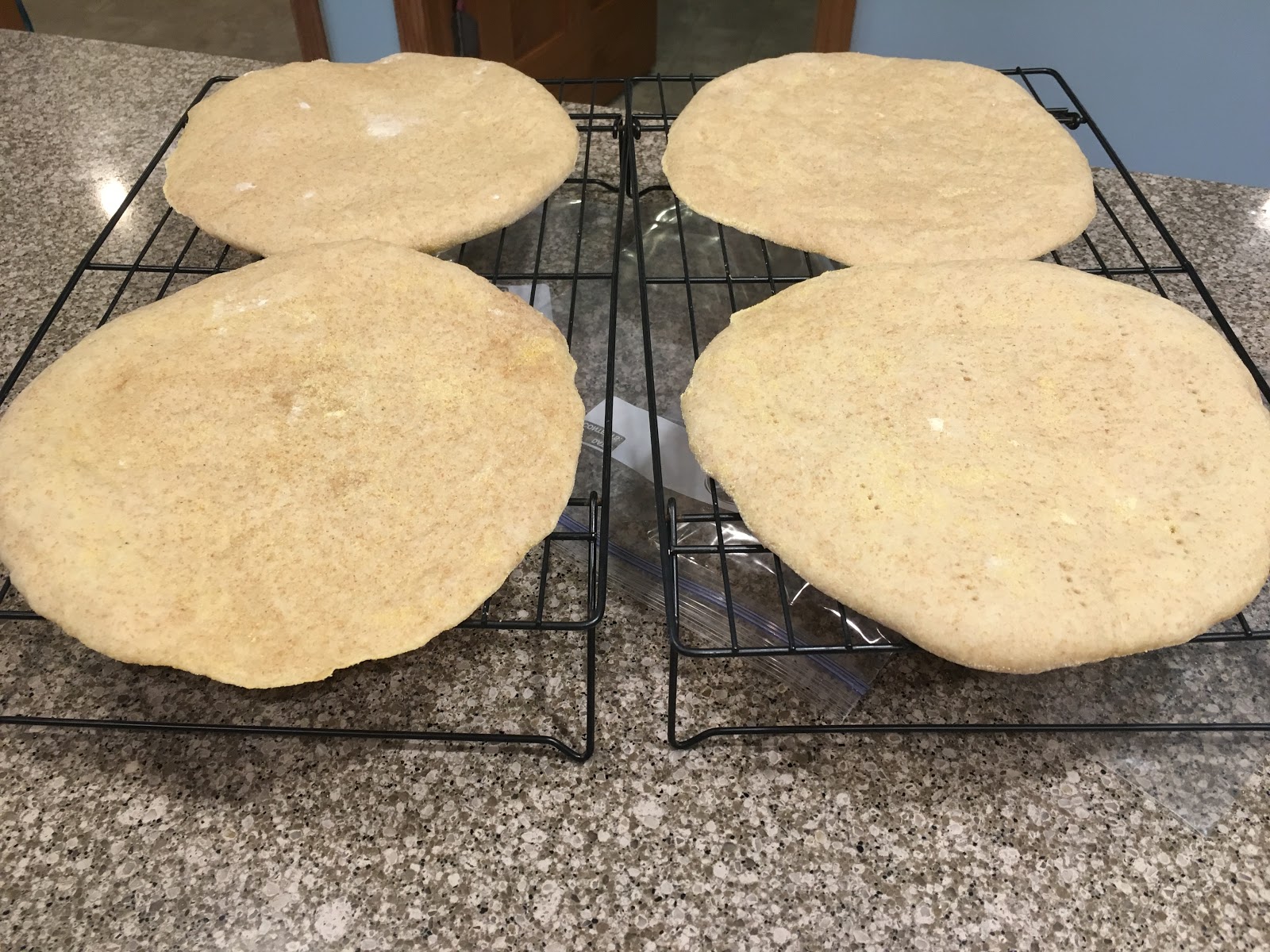 Making Mama's Kitchen: Homemade Frozen Pizza